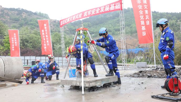 果然视频|千人实景演练!青岛举行2021年地震应急综合演练