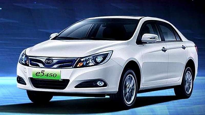 比亚迪新能源车E5 450买车送充电桩吗?