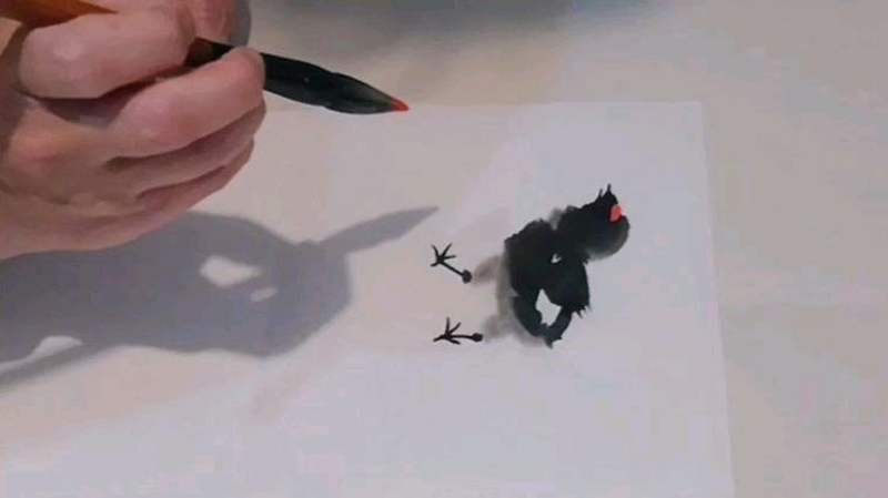 国画中有很多小动物可以入画,小鸡的画法步骤介绍