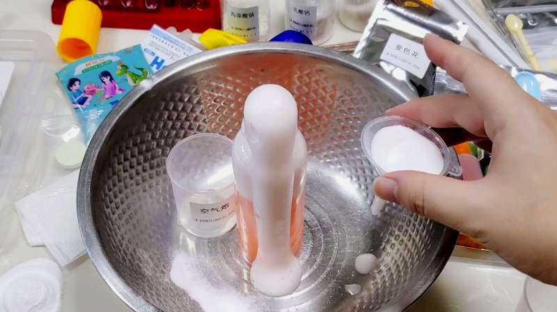 58元奇妙的“科学小实验”,上百种实验器材,制作出彩色的喷泉