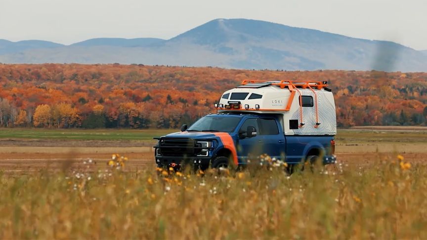 这款皮卡车真不一般,车厢有大床还能煮饭!