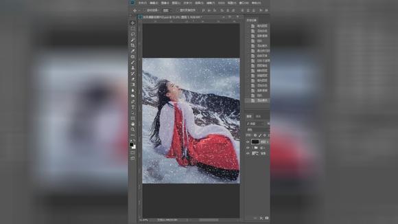 想拍出雪花飘落的效果,但是没雪花?不用怕PS来教你怎么制作!