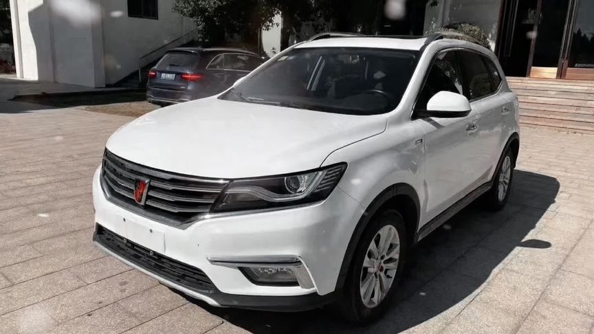 19年荣威RX5,1.5T自动高配,电动真皮座椅,无匙进入全景天窗