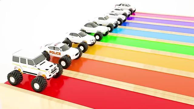 卡通车进入水果赛道后装上了水果车轮,好神奇啊