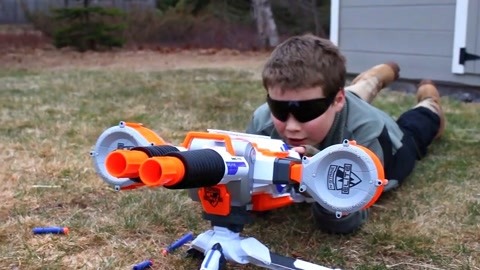 真人CS:熊孩子的营救行动!