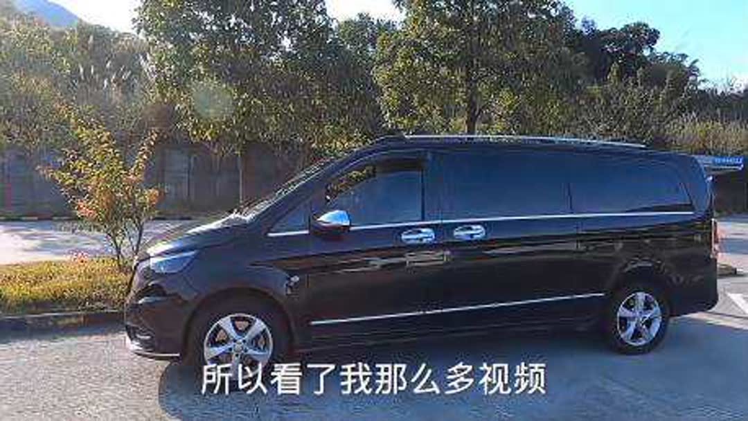 车身长5.3到5.9米左右mpv轻客,停车难度多大?车位够宽好停吗?