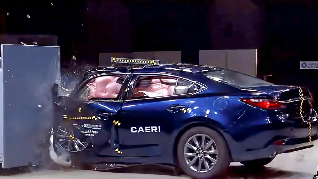 中保研最新碰撞成绩出炉,帕萨特上演“大反转”,哈弗H6令人意外