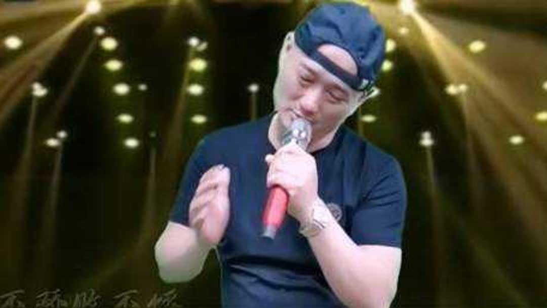 农村小伙演唱《写给爸妈》,歌词太心酸,听哭多少孝子!