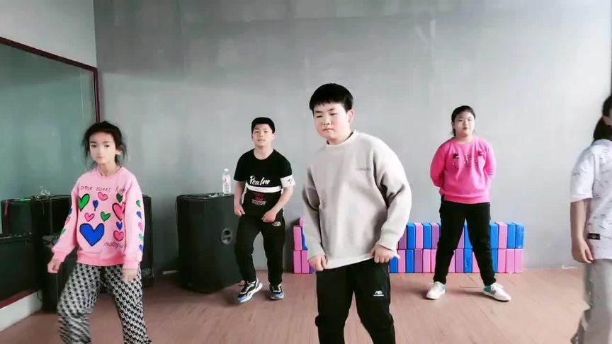 第五遍后该进教室上课去了#基本功练习 #爱舞蹈爱生活