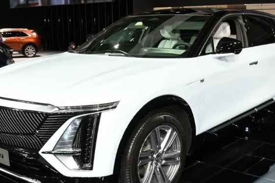 #凯迪拉克#纯电LYRIQ锐歌太强了!用这法解决充电,我买单