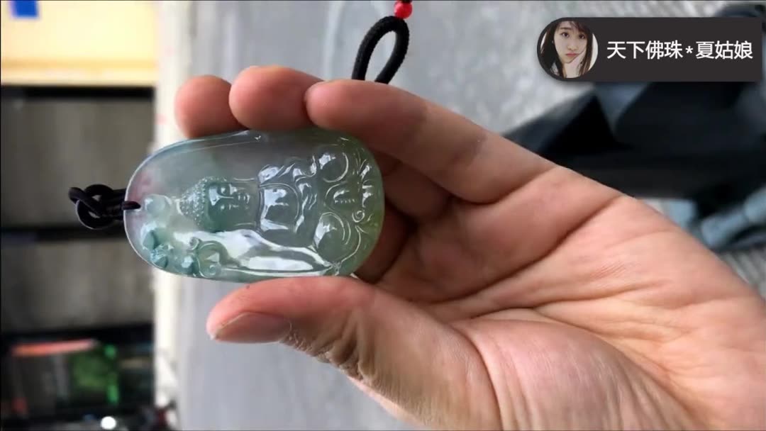 收获幸运!价值2600的翡翠原石,竟直接怼出了价值5万的成品