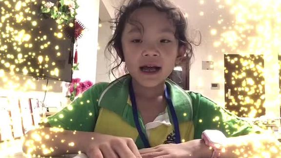 表现满满的朗诵,字正腔圆,还配有动作,有没有掌声?