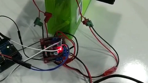 arduino蓝牙控制小车