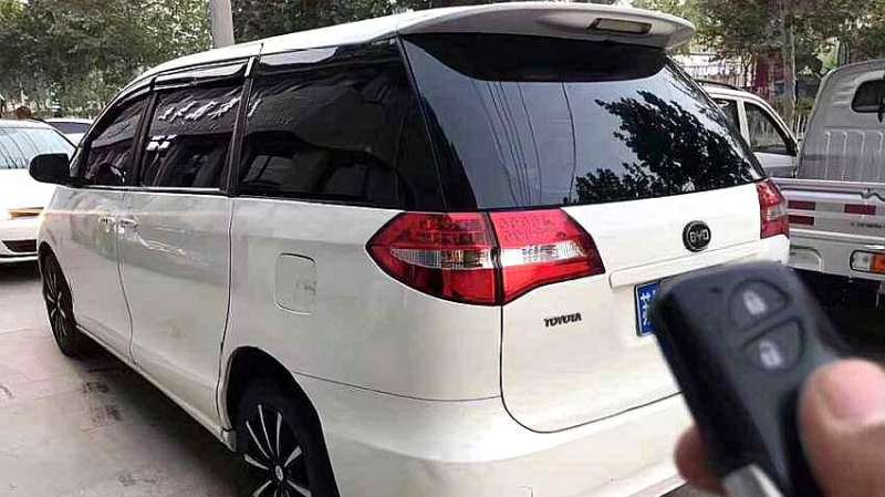10万出头国产高端MPV!电动侧滑门,车内全中文,比奥德赛还大!