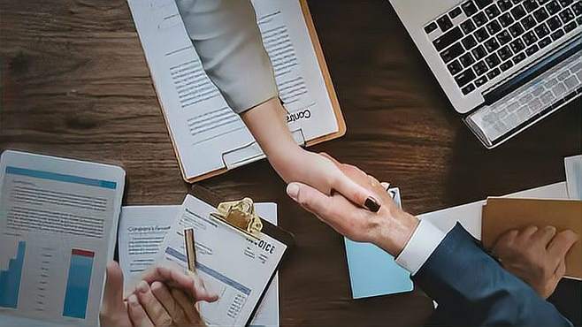 入职国企一年多,深刻感受到了人脉的重要性,工作后如何积攒人脉