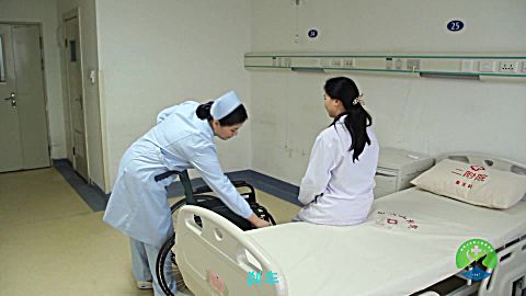 床到轮椅的转移