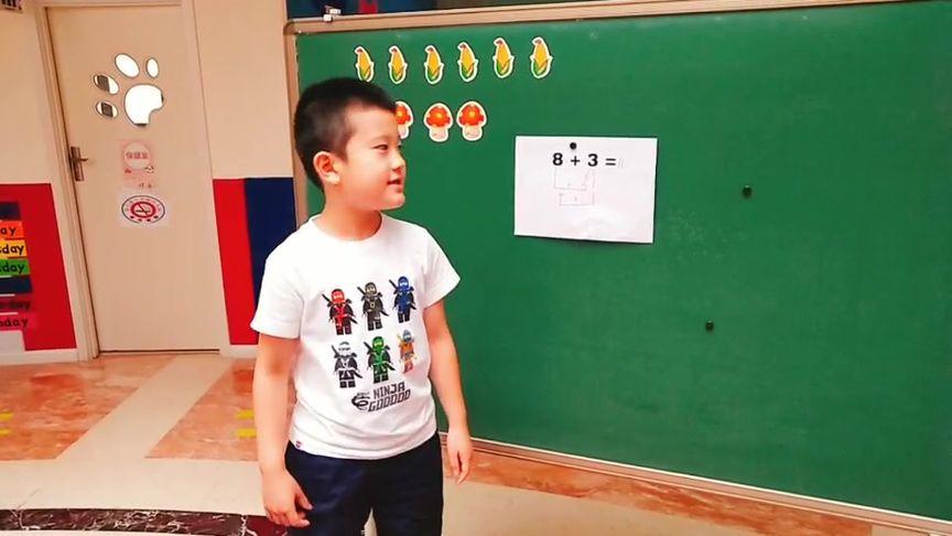 Bonney小朋友的小绝招:二十以内进位加法,用凑十法。