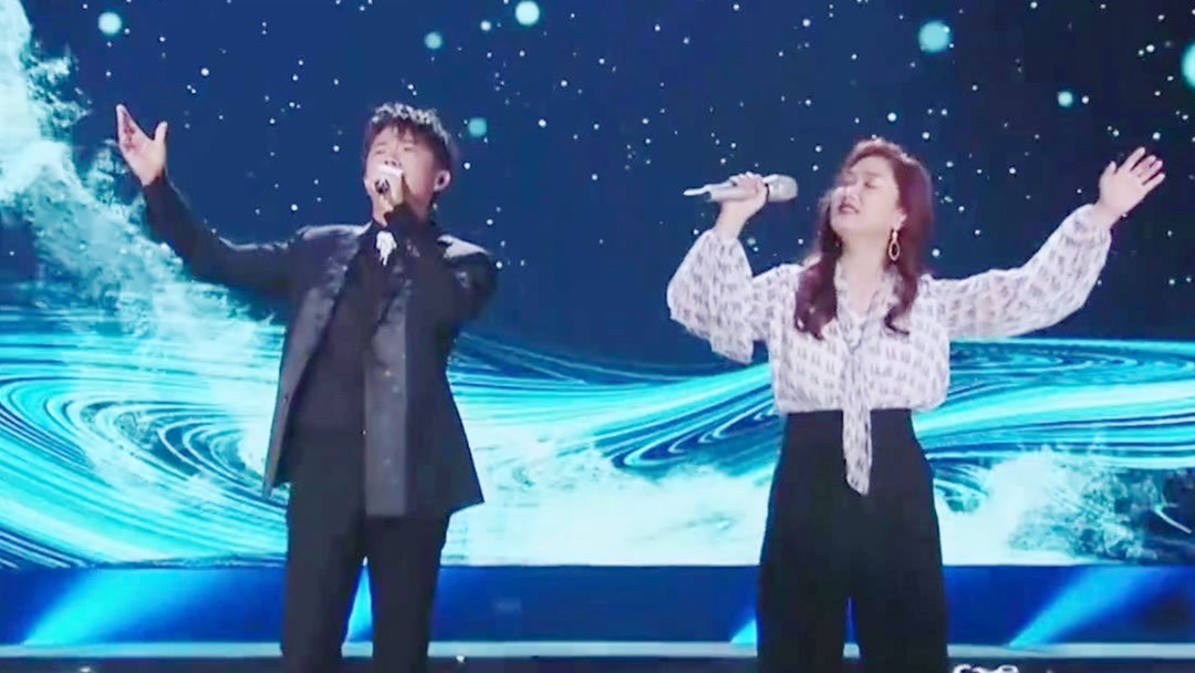 一开口就是春晚,凤凰传奇翻唱《海底》一夜爆红!太好听了!