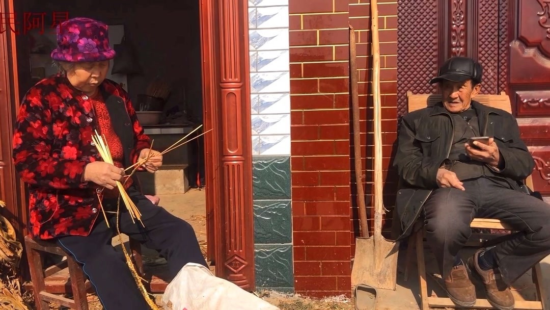 2019年农村养老金上涨,70岁老人每月能领多少钱?听大爷怎么说