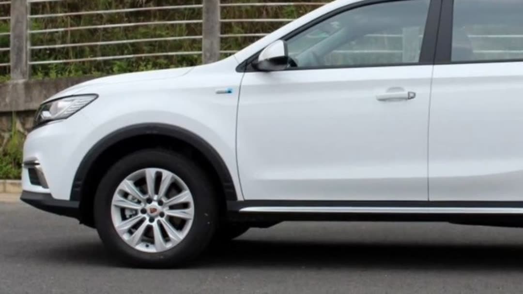 荣威RX5新SUV上市,多花1.1万,买12项配置,你觉得值吗?