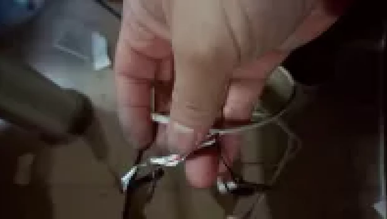 买不到消毒水了,自己在家怎么制作消毒水。