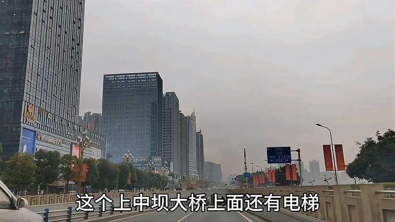 浙江妹远嫁四川,用川话介绍南充市的特点,你们以后别说四川穷了