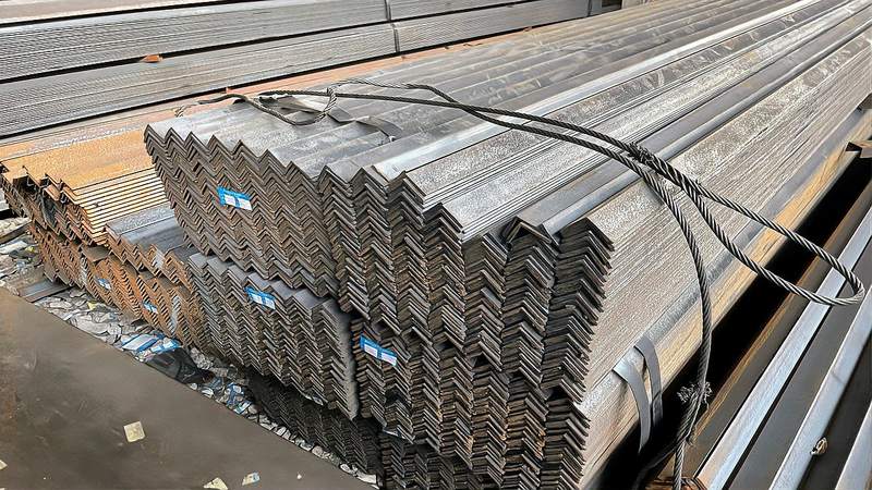 南宁C型槽钢真实产品随拍,C型槽钢不吹不夸实力说话