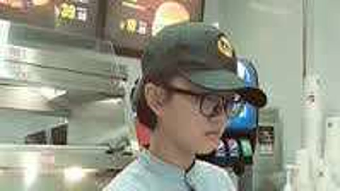 【抖音】热门视频精选集_点汉堡备注说明不要香菜 外卖小哥笑了