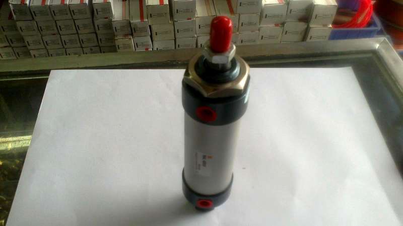 不等距机械手中的迷你气缸与直线导轨有何作用?