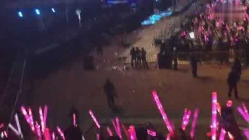 周杰伦西安演唱会歌迷点歌一起合唱,这是一种感动