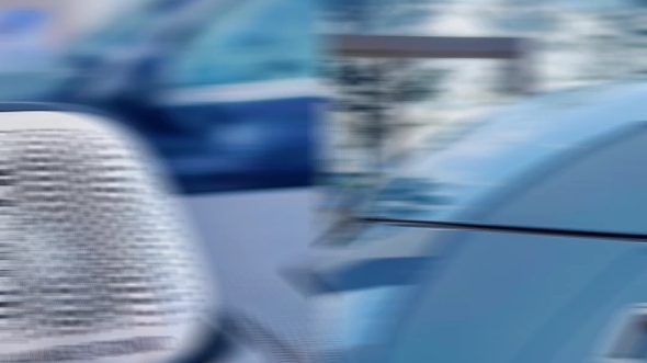 ...-动感鲨鱼鼻车头 -隐藏式平推门把手-空气动力学轮毂-尖燕尾式扰流尾