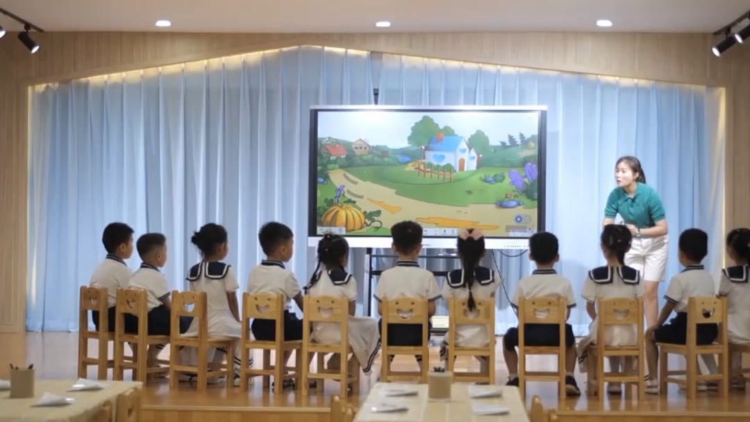 幼儿园公开课优质课大班数学《森林小警官》