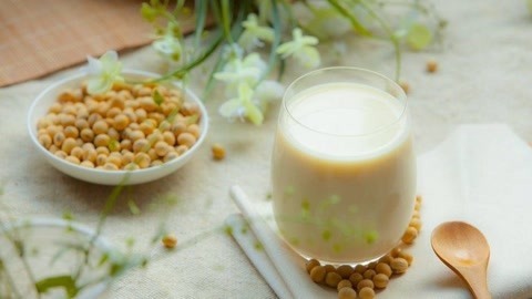 "豆浆"这些人要注意慎重食用,看看你自己是否在列