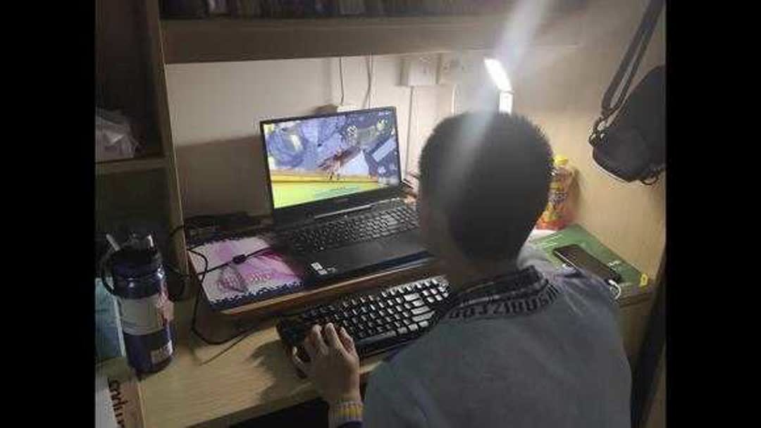 如何在拨开云雾找到它小秋浅析新手如何选择适合自己的笔记本电脑