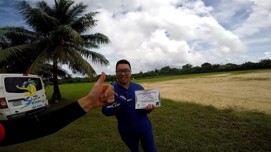 伞 曾经的长视频,表情管理失败经典案例