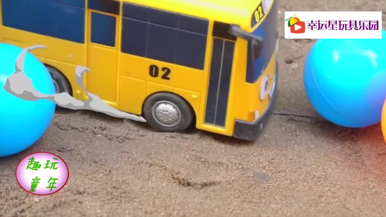 绿巨人解救被困的消防车、警车、救护车、挖掘机