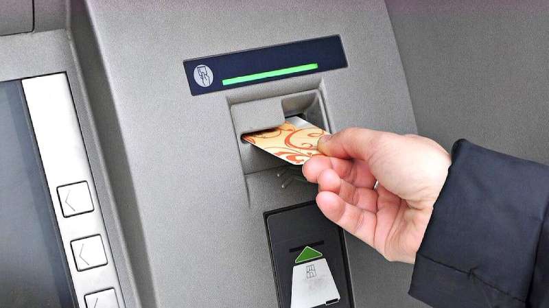 用银行卡取钱时,这一步太重要了,好多人都忽略了,都学学吧