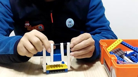 [机器人包老师]全国青少年机器人技术等级考试一级第二课 秋千模型...