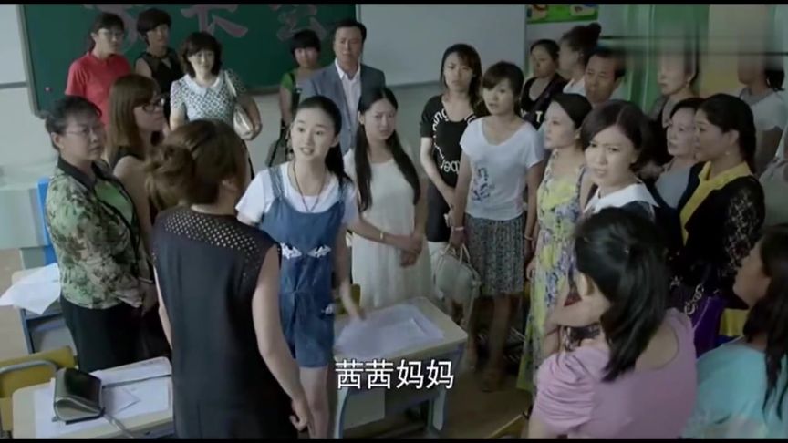 班主任开家长会,不会说话气走家长,转眼说出这番话,主任气笑了