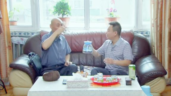 村会计没升官心里憋屈,书记耐心做思想工作,结果会计竟又嘚瑟了