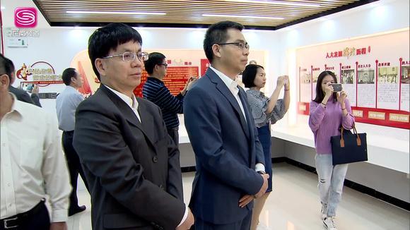 各区人大选联任工委主任一行走访参观龙城“人大代表之家”