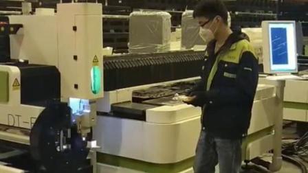 工厂实拍板管一体光纤切割机