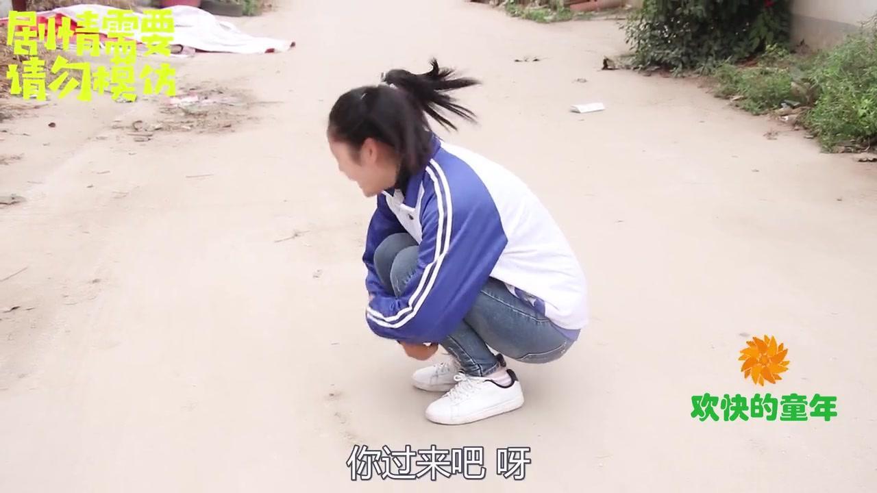 安全常识:妈妈装作煤气中毒考验姐妹,俩人要如何应对突发情况?