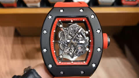 卡地亚蓝气球手表它到底好在哪里