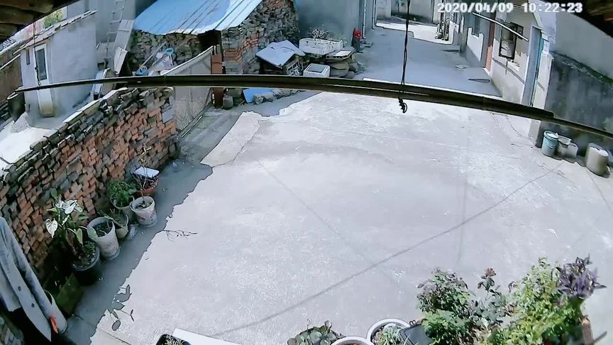 我家宝贝做得对!父母复工,陌生人敲门,绝对不开门!很欣慰!