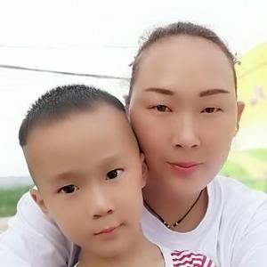 张静桃 