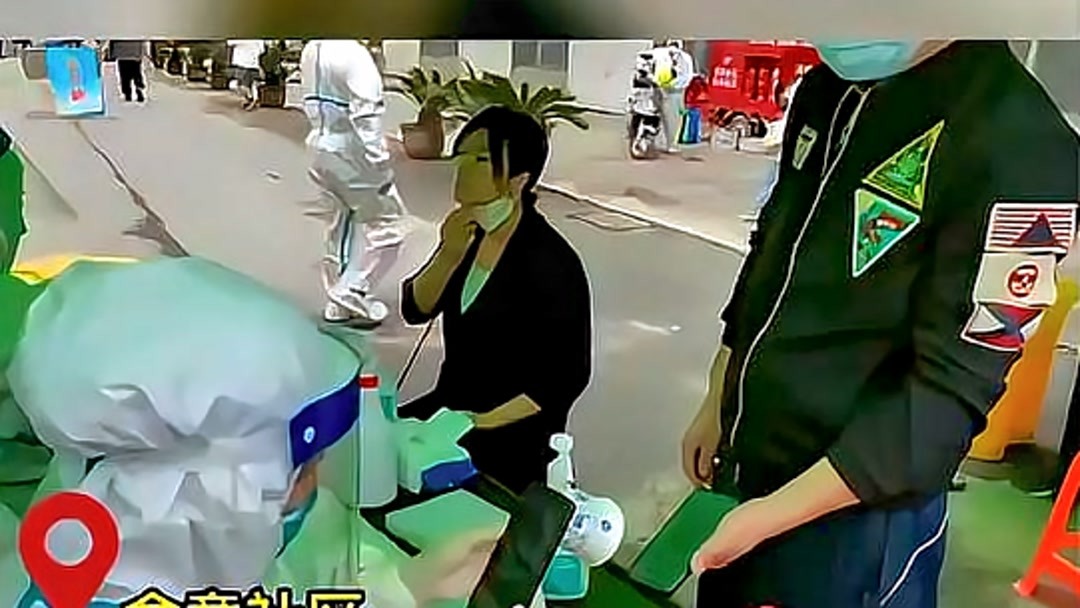 做核酸扫码“神器”来了,这个绝招有创意!