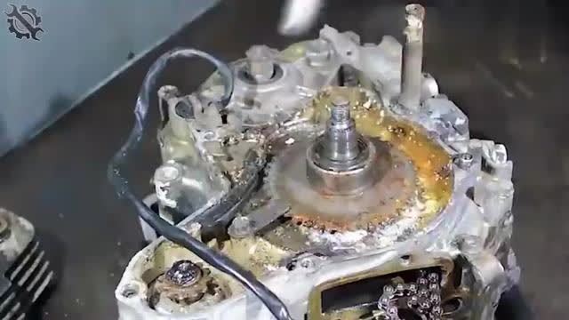 民间牛人把四冲程发动机变成二冲程发动机