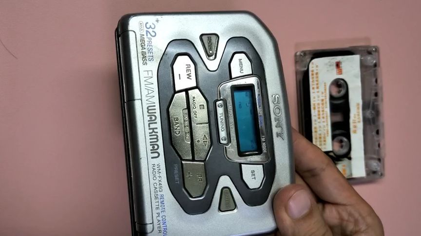 索尼FX493装机测试,播放一盘萧亚轩磁带《爱的主打歌》