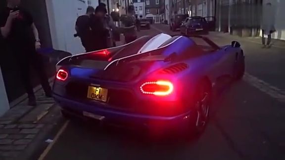 柯尼塞格Agera启动那一刻,你就知道炸街神来了,太帅了